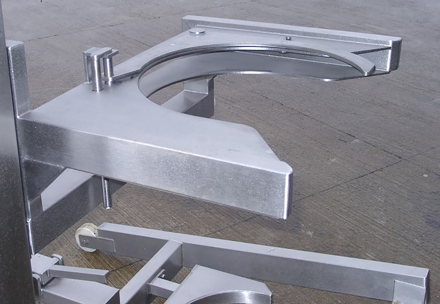 Mixing Bowl Tipper - BTM/250/1525/M