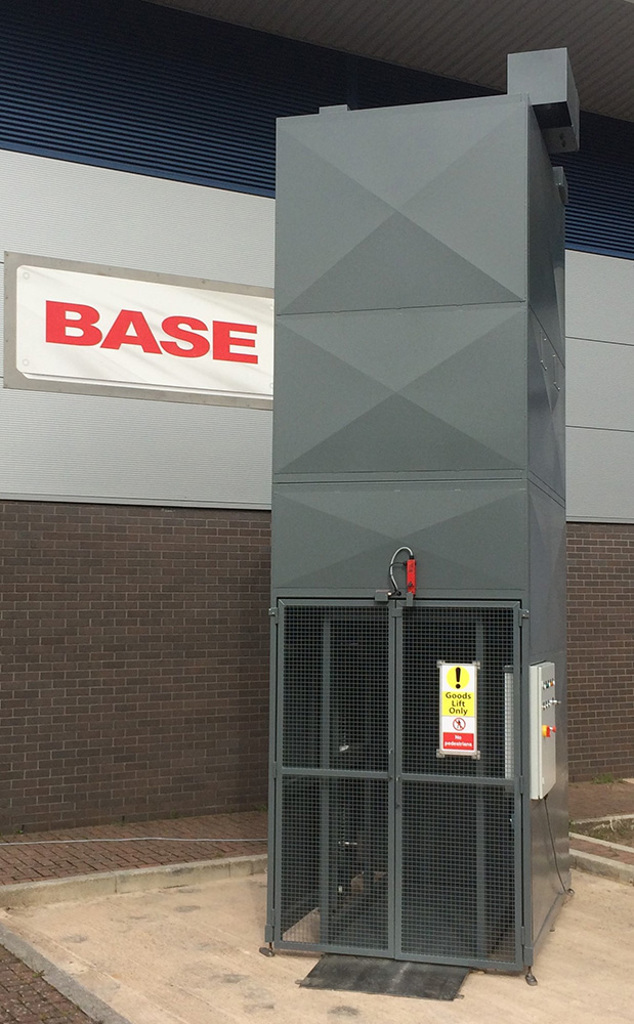 Guarded Platform Lift - PLM/500/2895/B/G